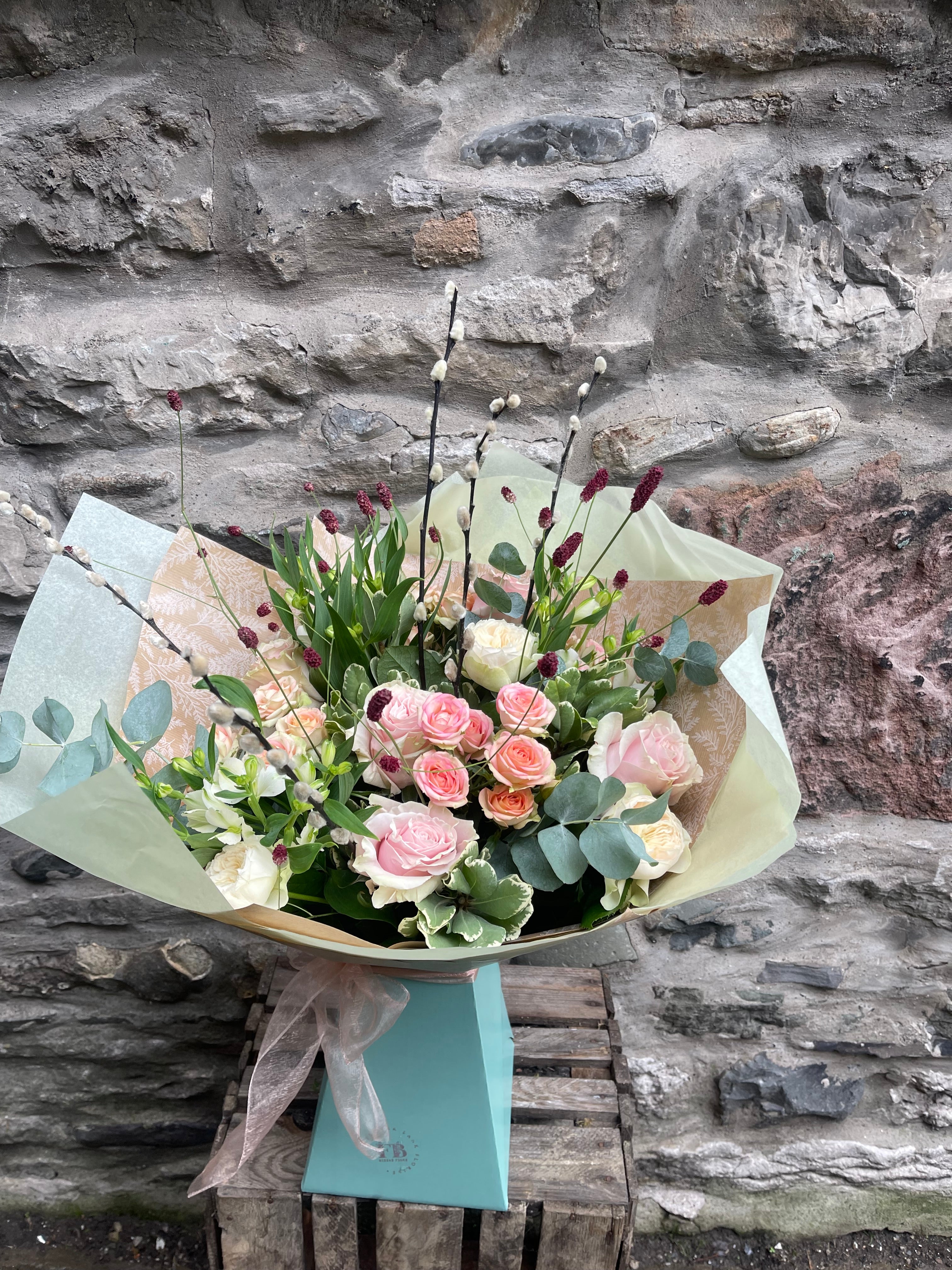 Enchanted Rose Bouquet – Flower Bank